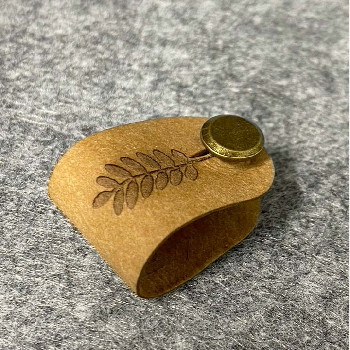 Lederetiketten mit Logo & Text gestalten | ab 1 Stück